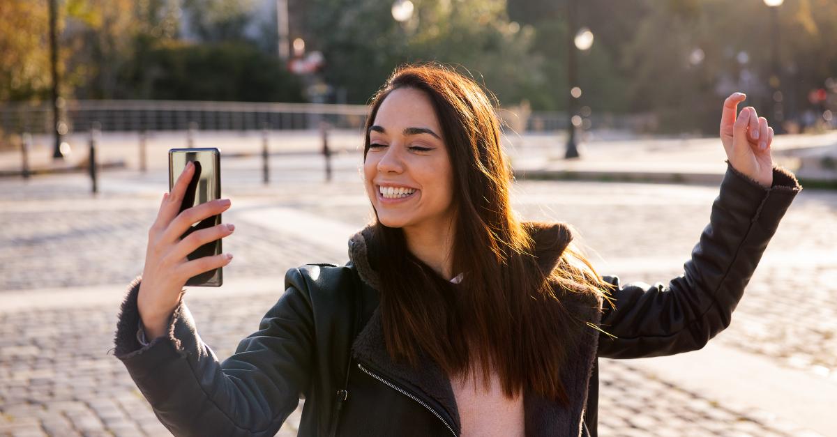 A legjobb idők a TikTokon való közzétételhez: Az optimális időpontok ...